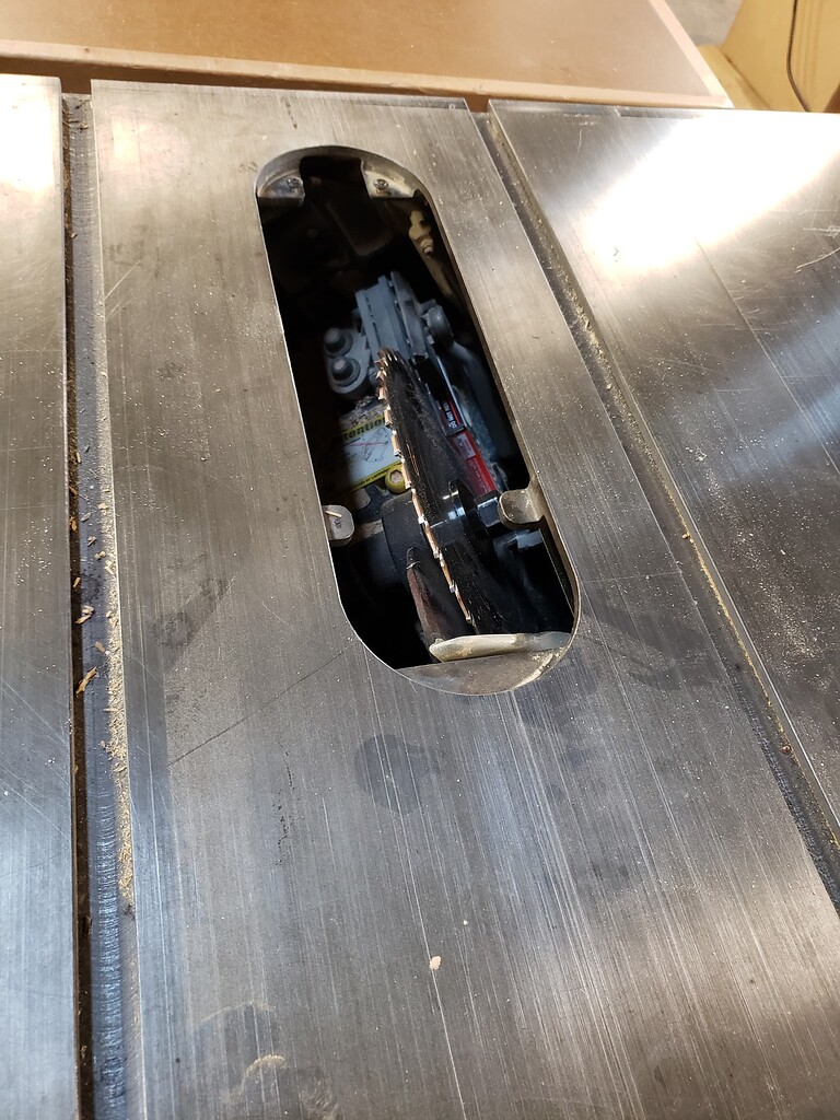 Table saw is broken - Issues and Requests - Lansing Makers Network